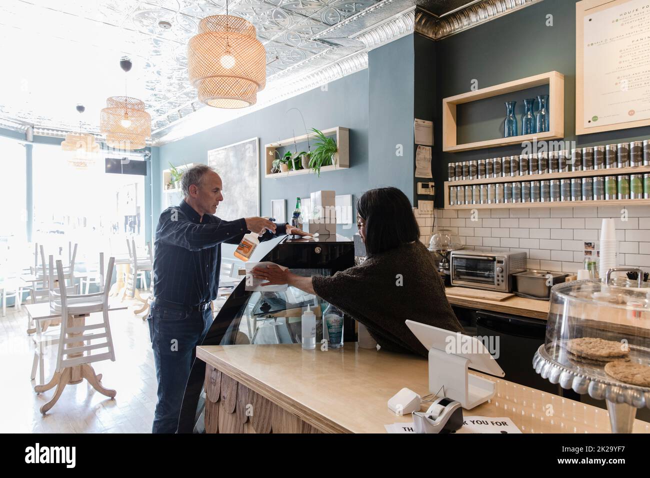 Sanitizing cloth hi-res stock photography and images - Alamy