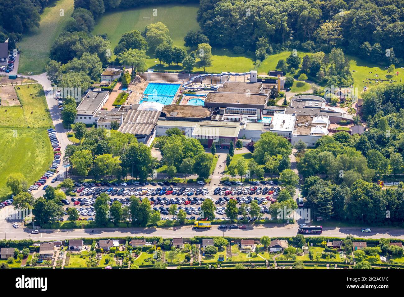 Luftbild, LAGO Die Therme, Wellness Center im Revierpark Gysenberg ...