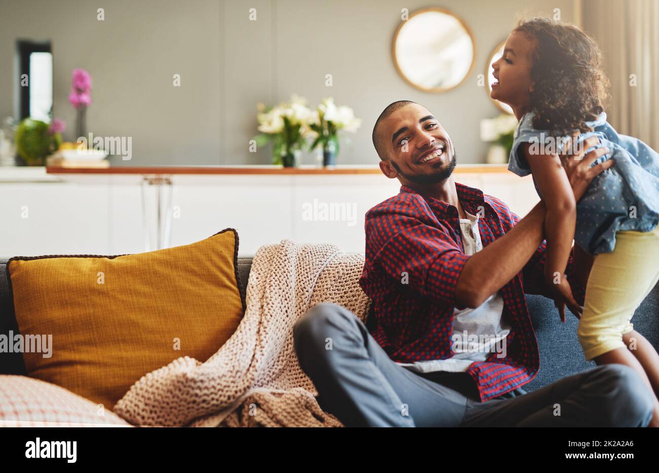 Father lifting daughter hi-res stock photography and images - Alamy
