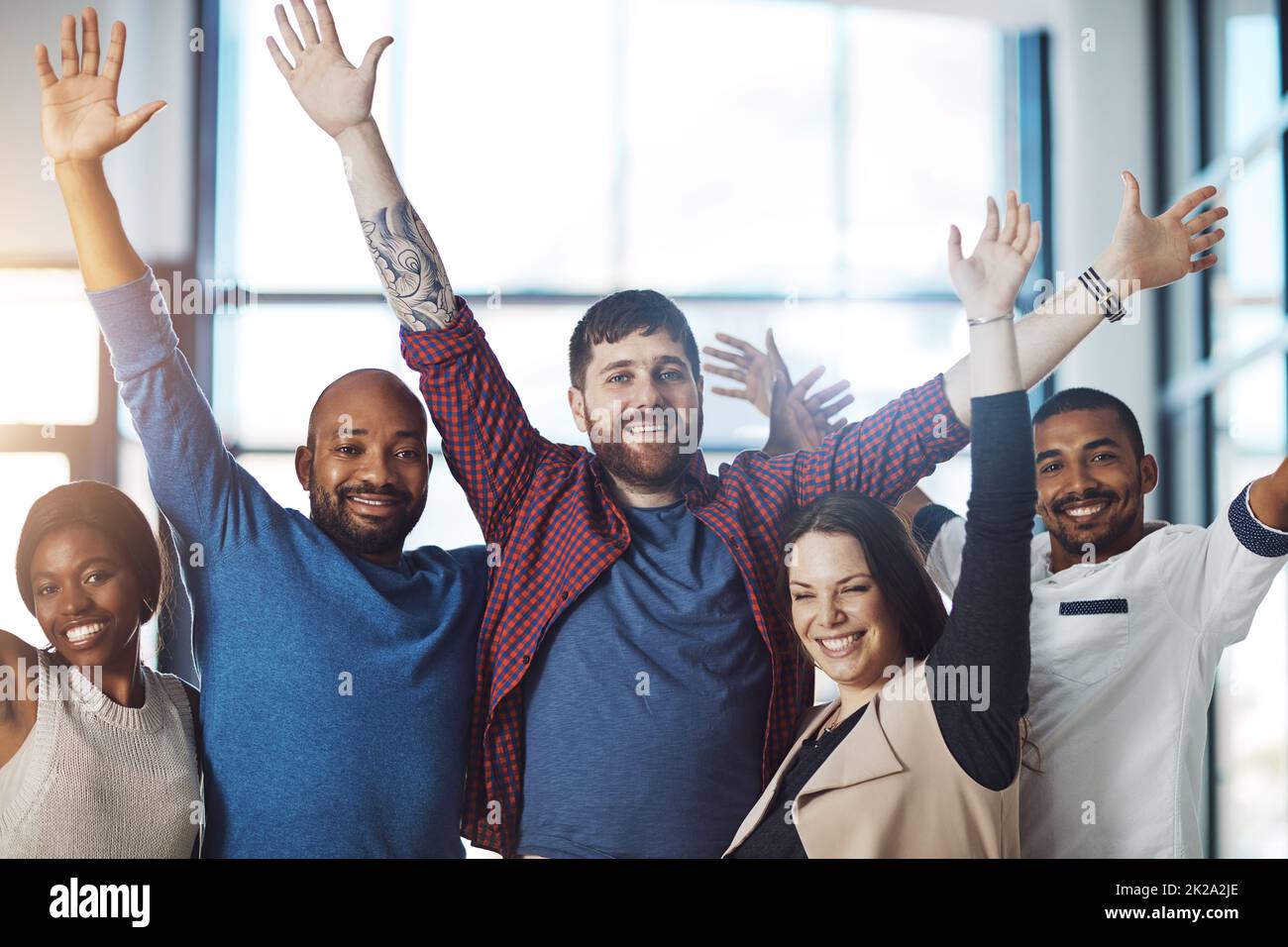 Young women cheering for team hi-res stock photography and images - Alamy
