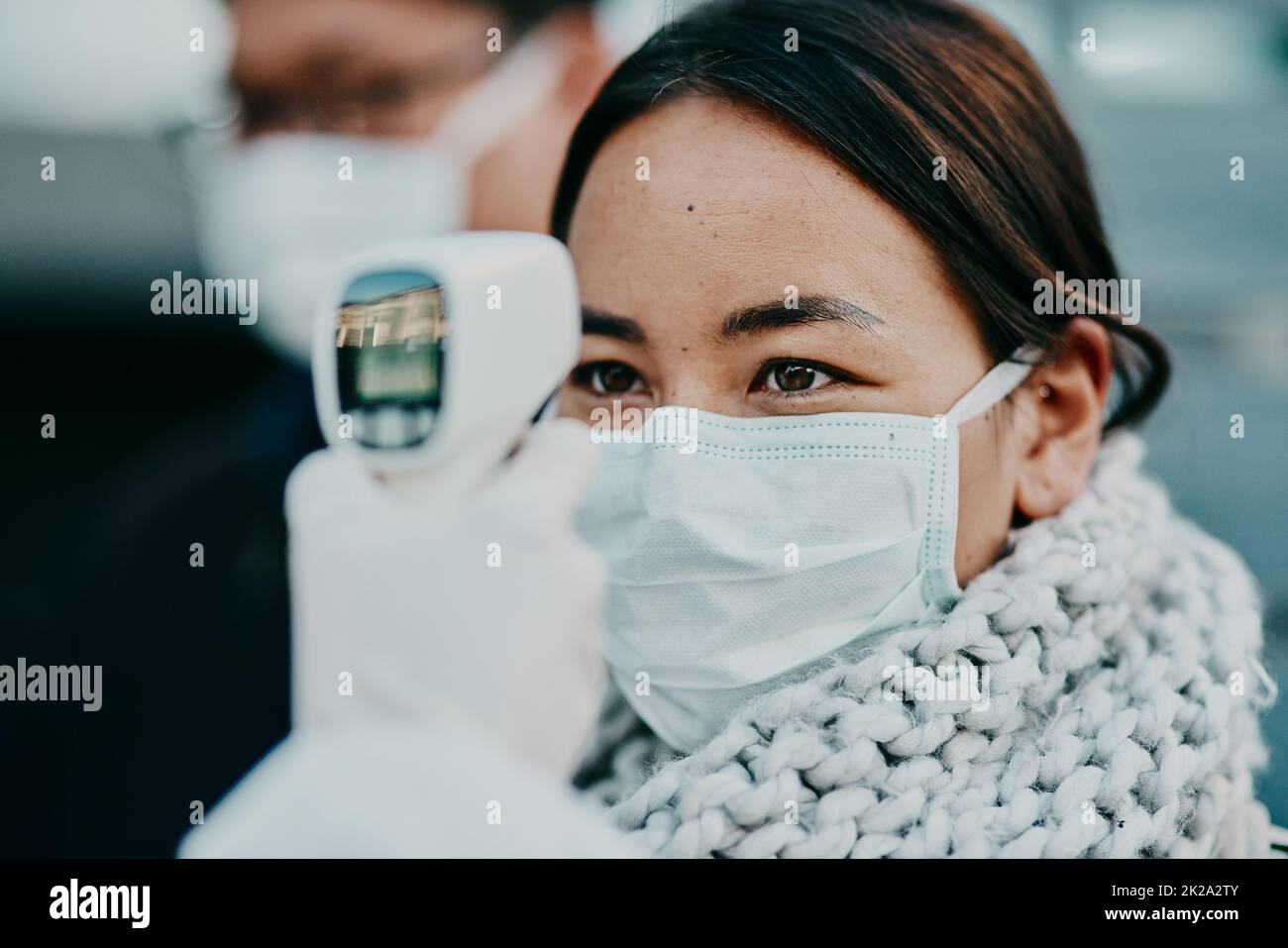 Outbreak symptoms temperature hi-res stock photography and images - Alamy