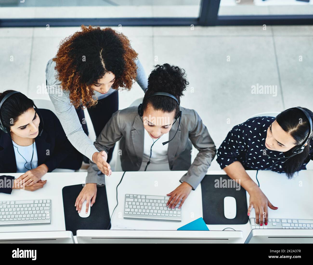 Group of business people from side hi-res stock photography and images ...