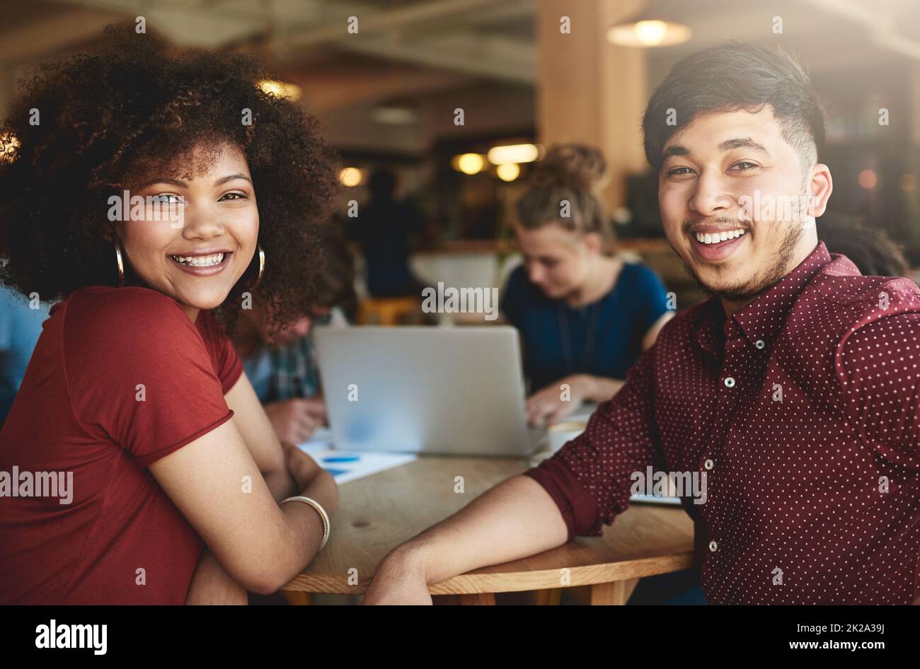 College students coffee shop hi-res stock photography and images - Alamy