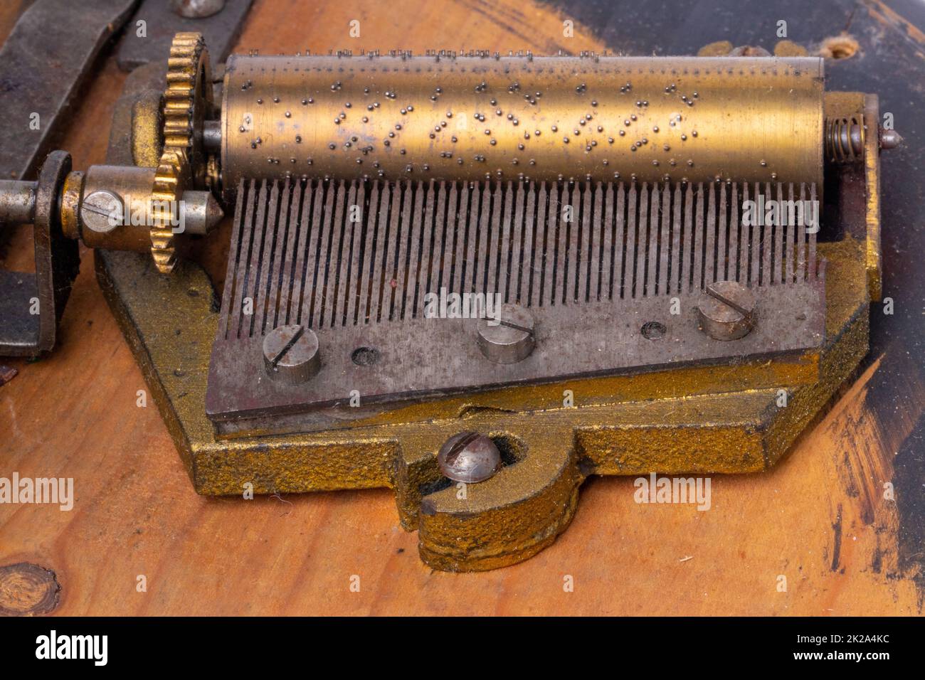Mechanical music box hi res stock photography and images Alamy