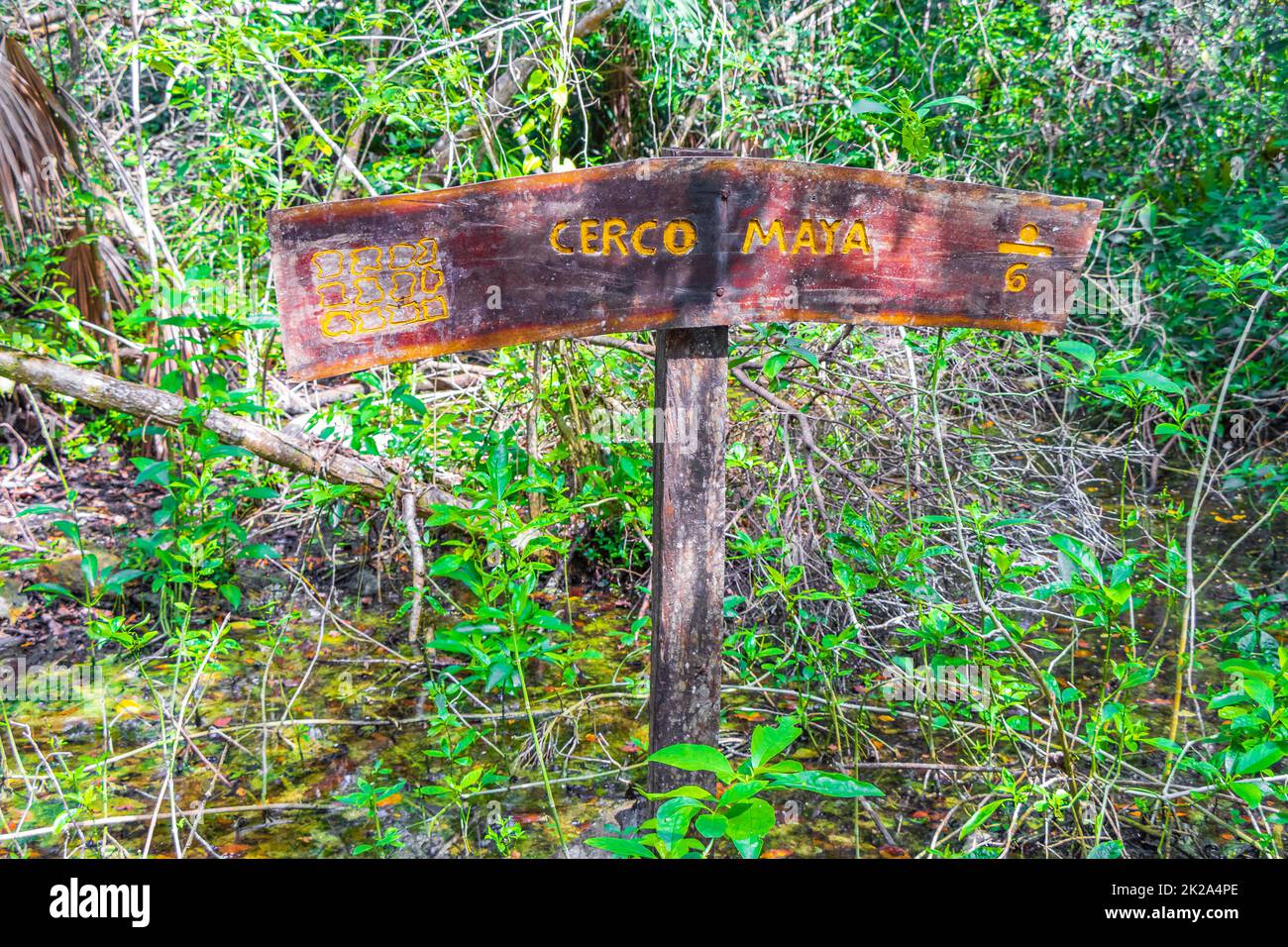 Welcome sign entrance mayan hi-res stock photography and images - Alamy