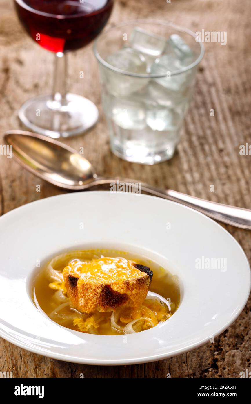 french onion soup Stock Photo - Alamy