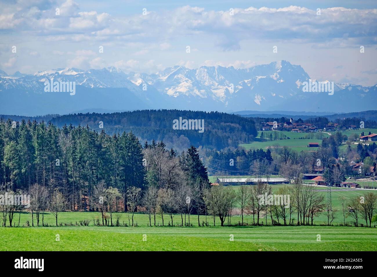 Bavaria, Upper Bavaria, Village Deining, LudwigshÃ¶he, Wetterstein ...