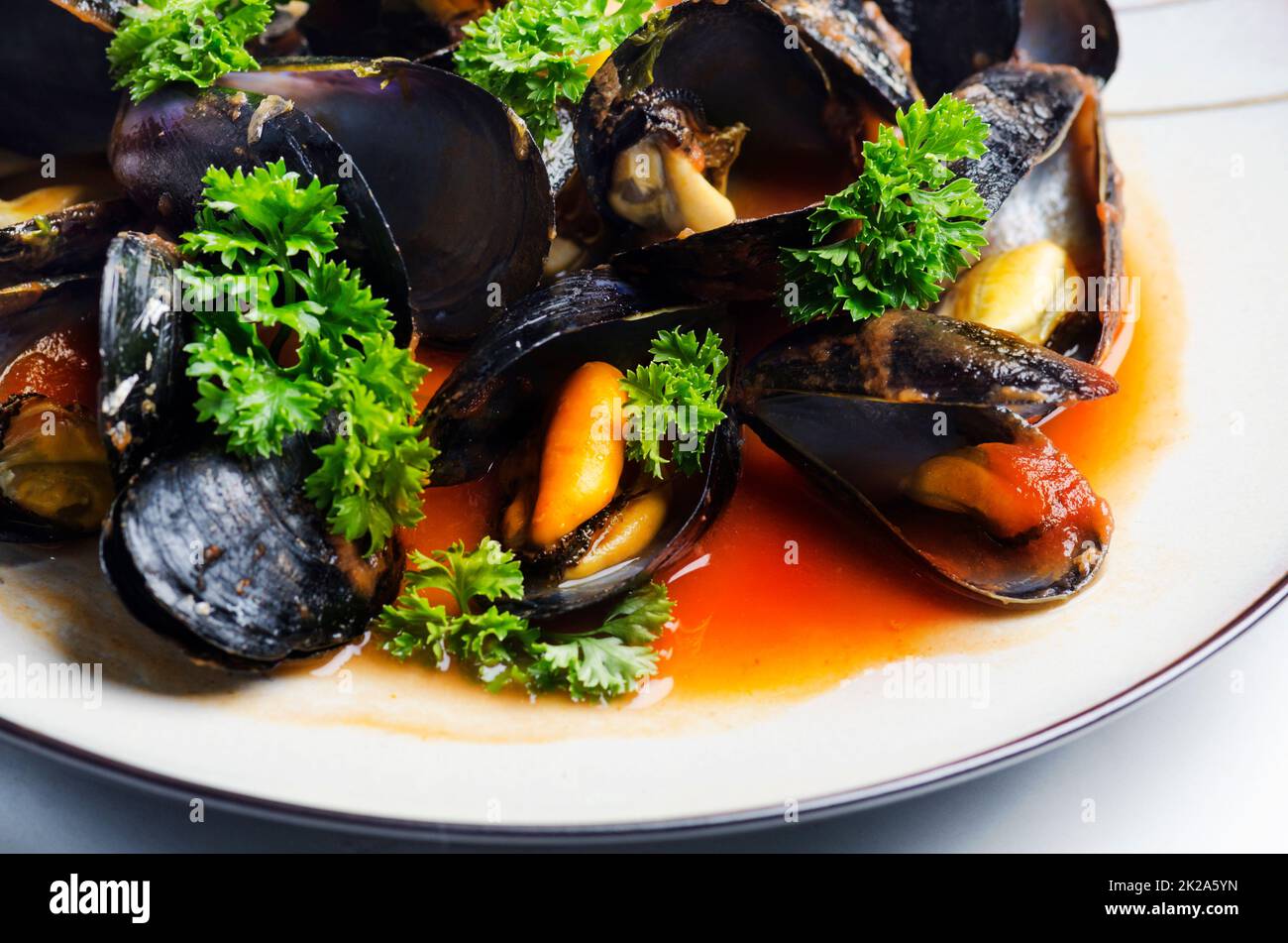 Mussels tomato sauce hi-res stock photography and images - Alamy