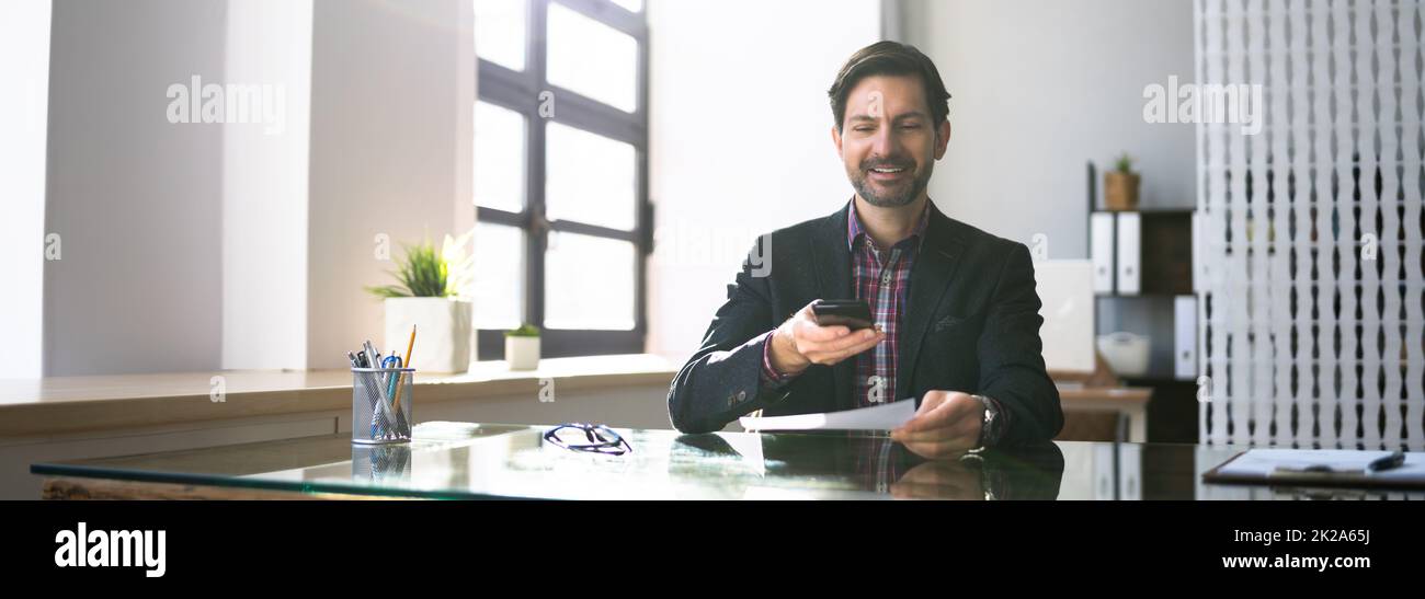Remote Cheque Deposit Using Mobile Phone Stock Photo - Alamy