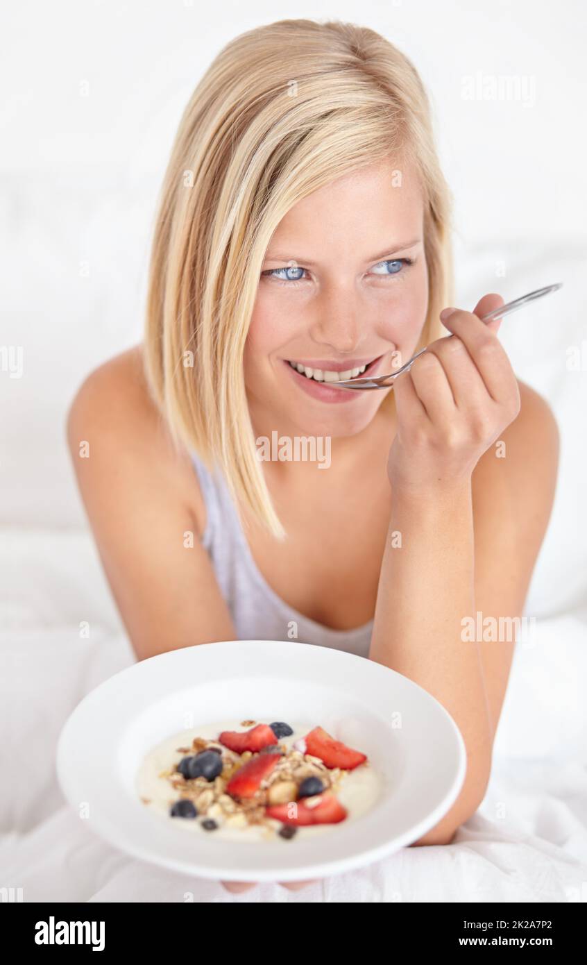 One woman healthy eating breakfast hi-res stock photography and images - Alamy