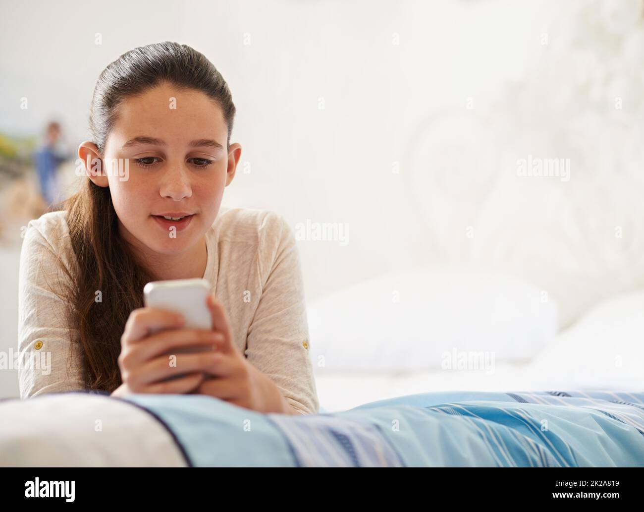 Everyone on phone hi-res stock photography and images - Alamy