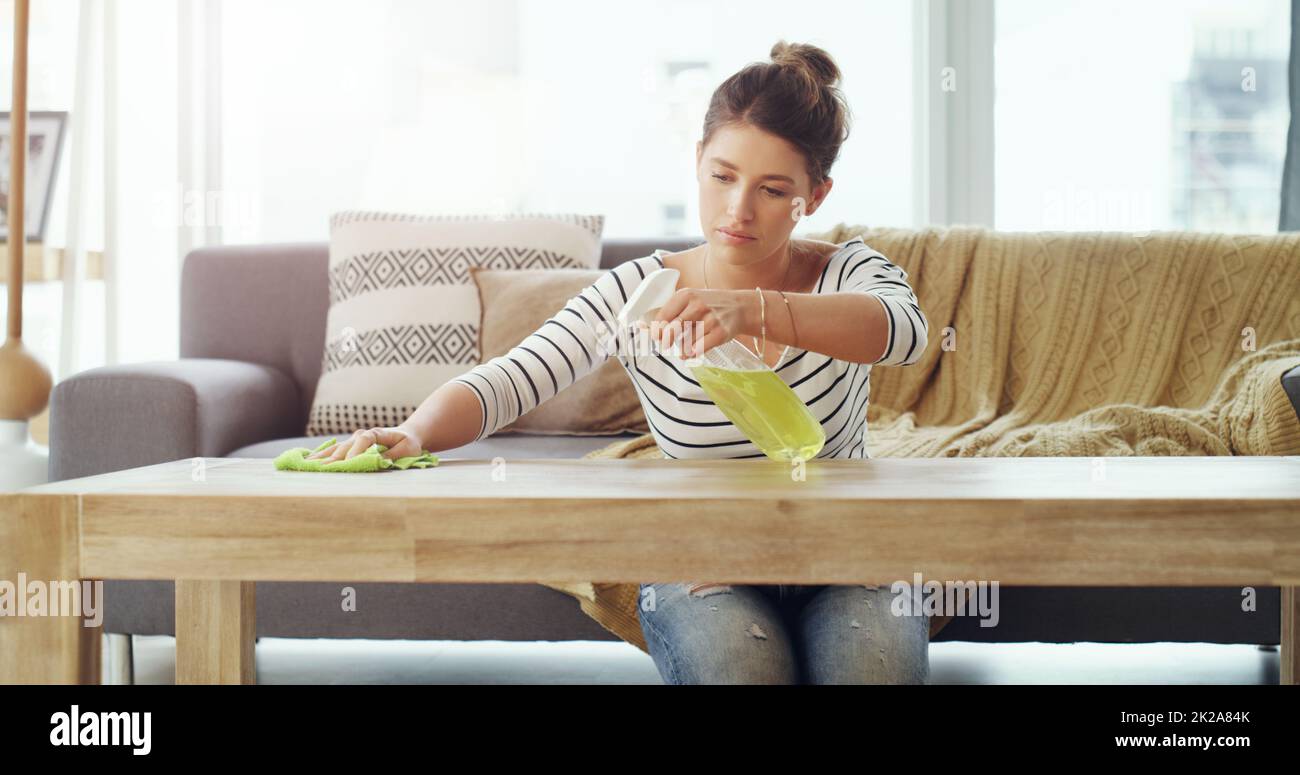 Cleaning table hi-res stock photography and images - Alamy