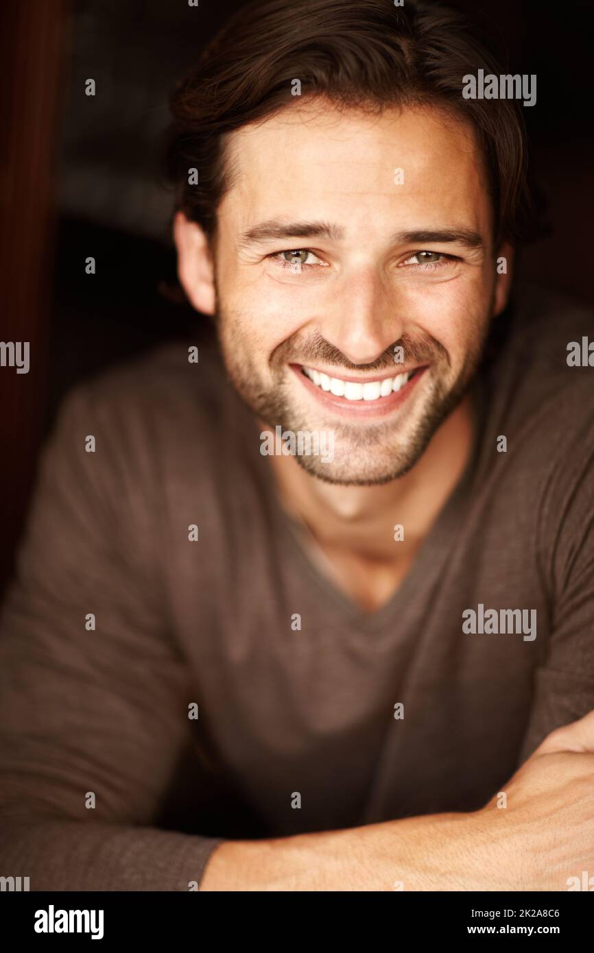 Handsome happy smiling man hi-res stock photography and images - Alamy