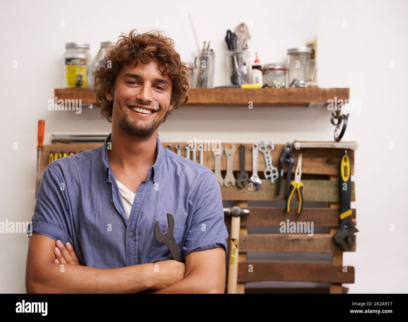 Fix anything hi-res stock photography and images - Alamy