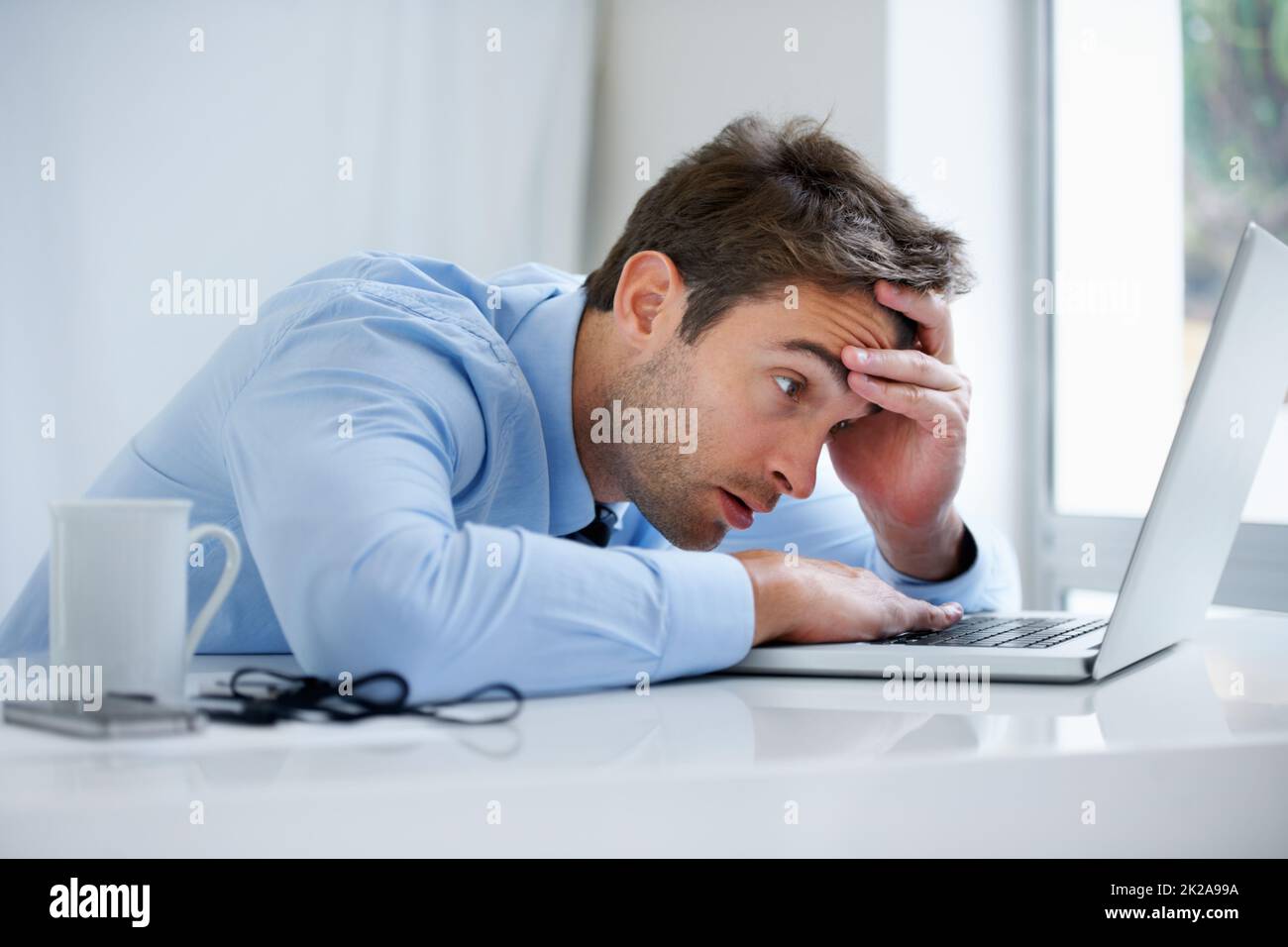 Falling behind hi-res stock photography and images - Alamy