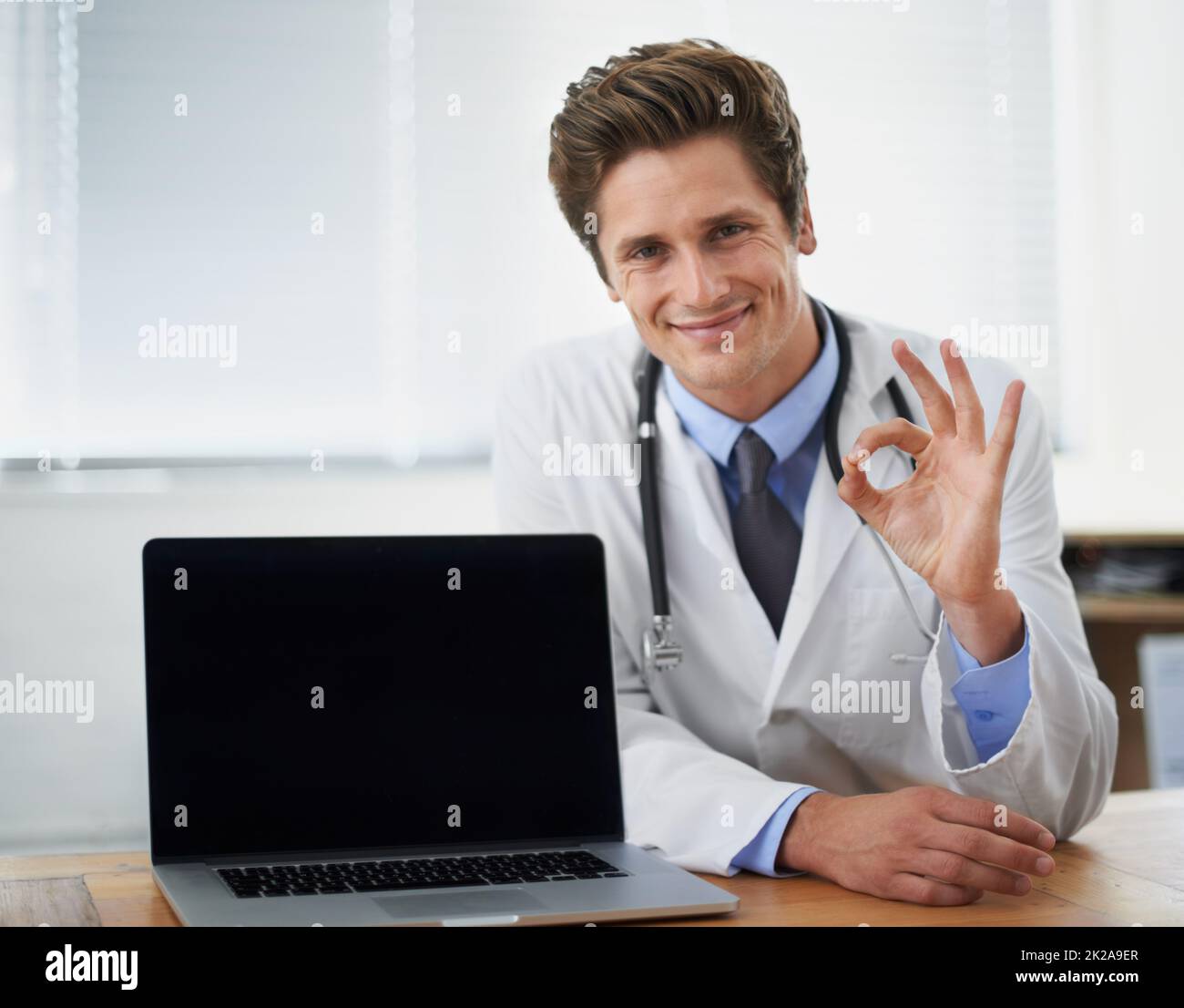 Approval worker hi-res stock photography and images - Alamy