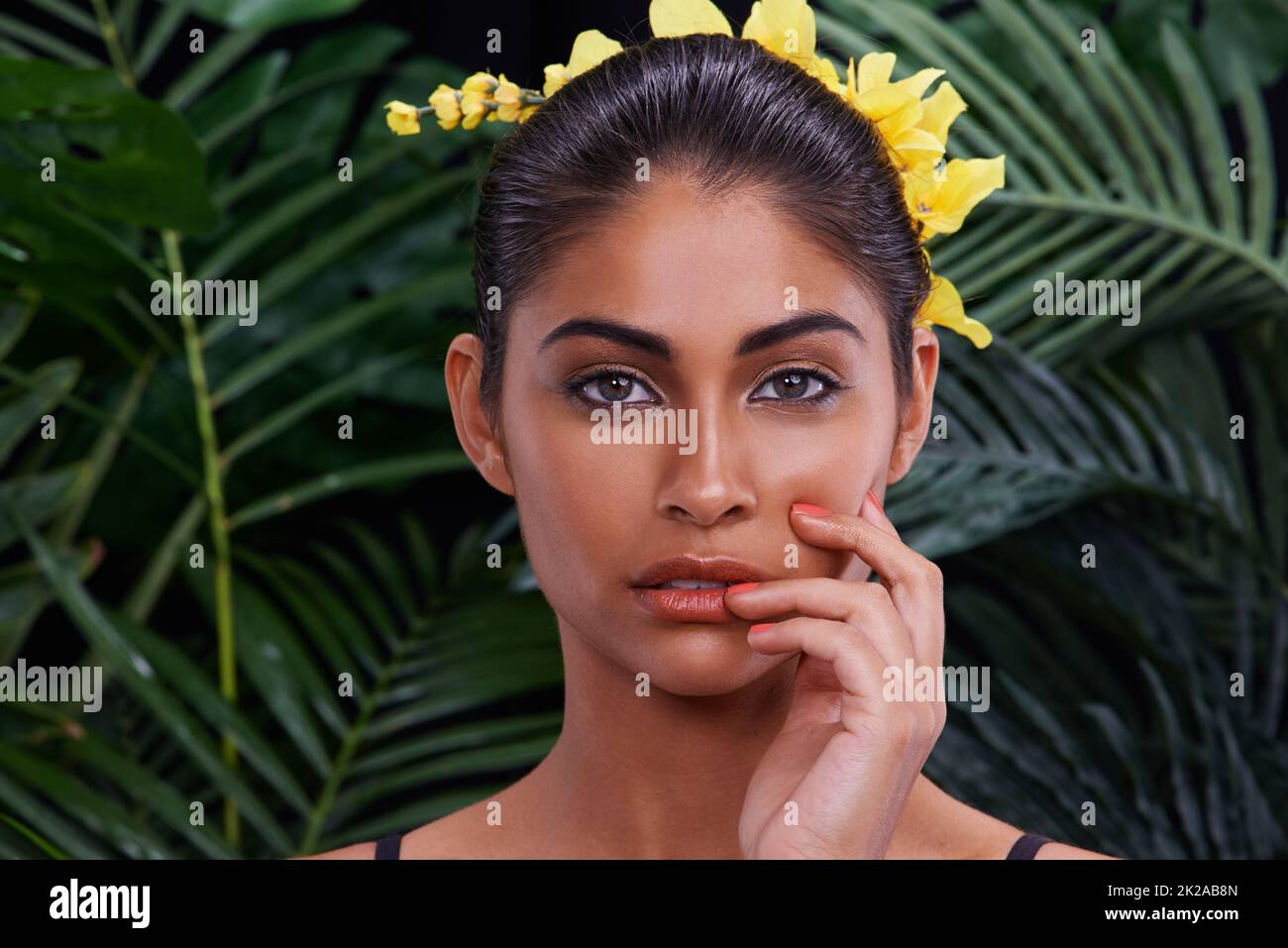 Indian women, hair color hi-res stock photography and images - Alamy