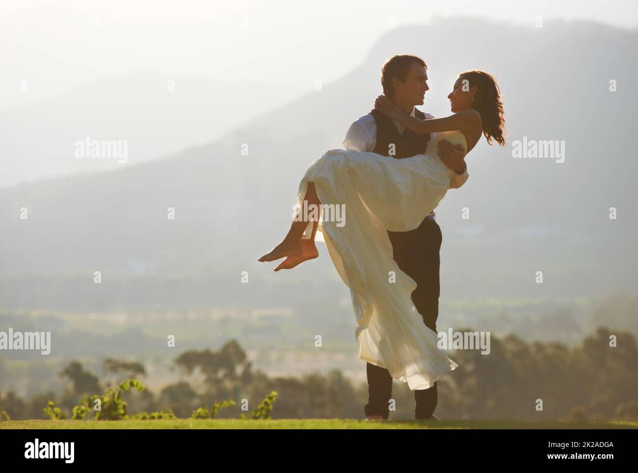 Man dressed as bride hi-res stock photography and images - Alamy