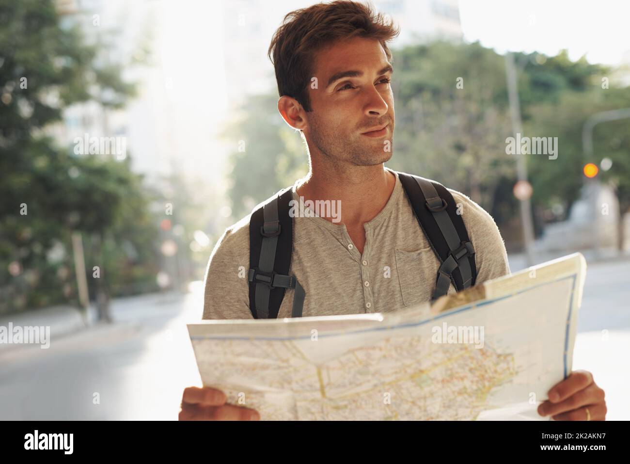 One man looking for directions hi-res stock photography and images - Alamy