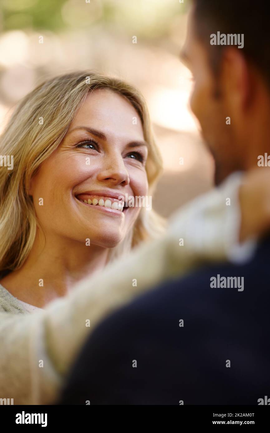 Woman gazing hi-res stock photography and images - Alamy