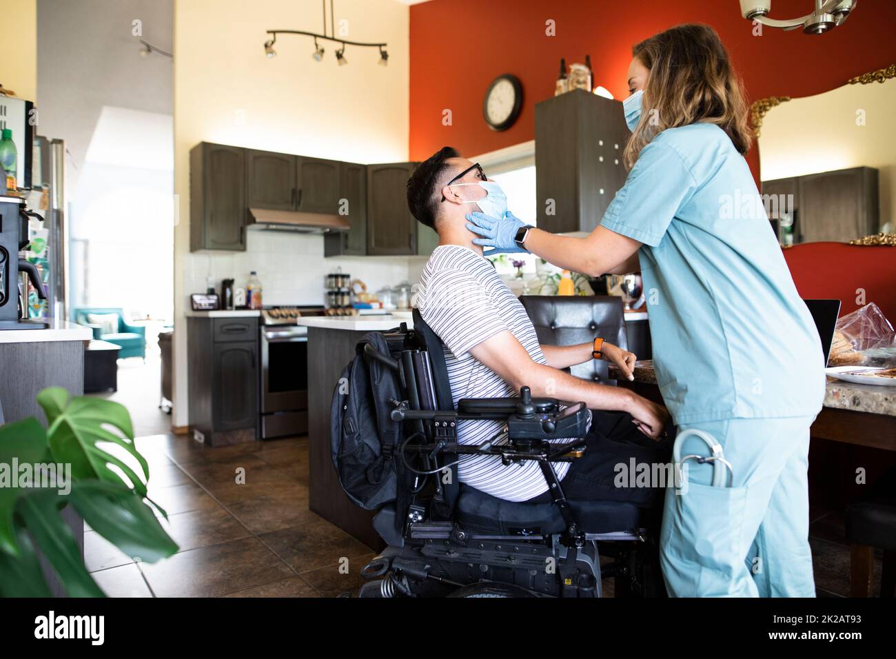 Healthcare worker hi-res stock photography and images - Alamy