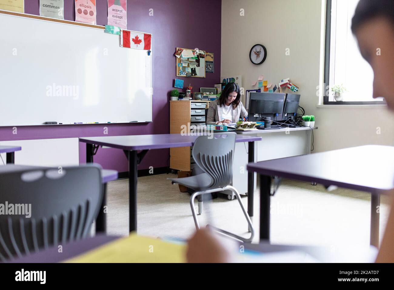Teacher desk classroom hi-res stock photography and images - Alamy