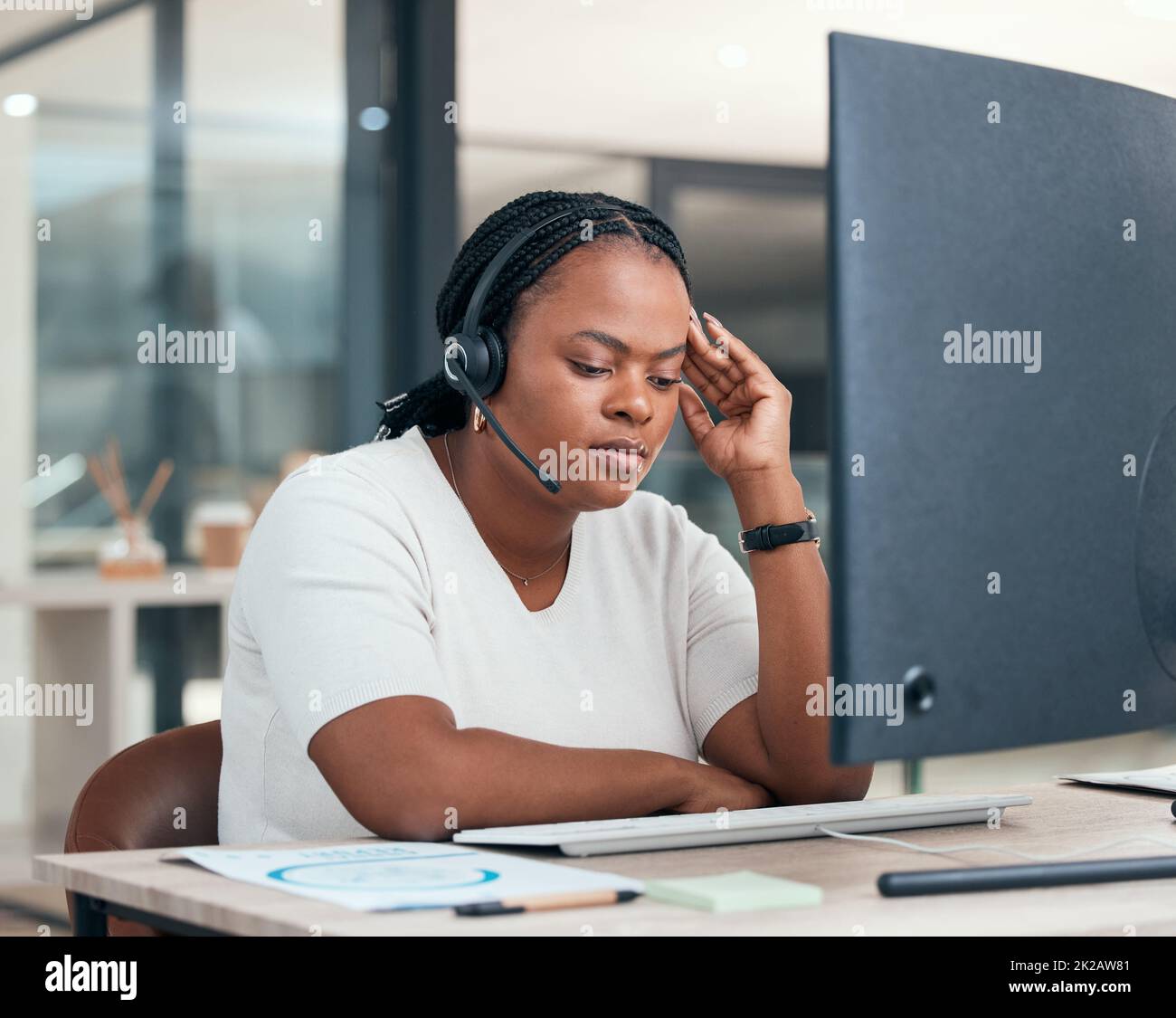 Woman with headset sad hi-res stock photography and images - Alamy
