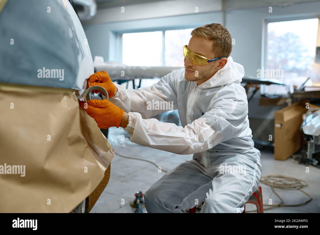 Masking car before painting hi-res stock photography and images - Alamy
