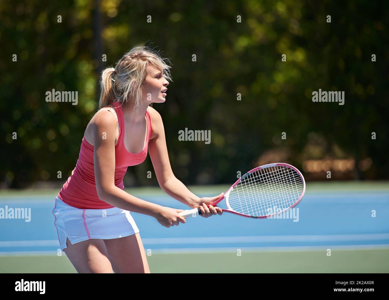Lady holding racket hi-res stock photography and images - Alamy