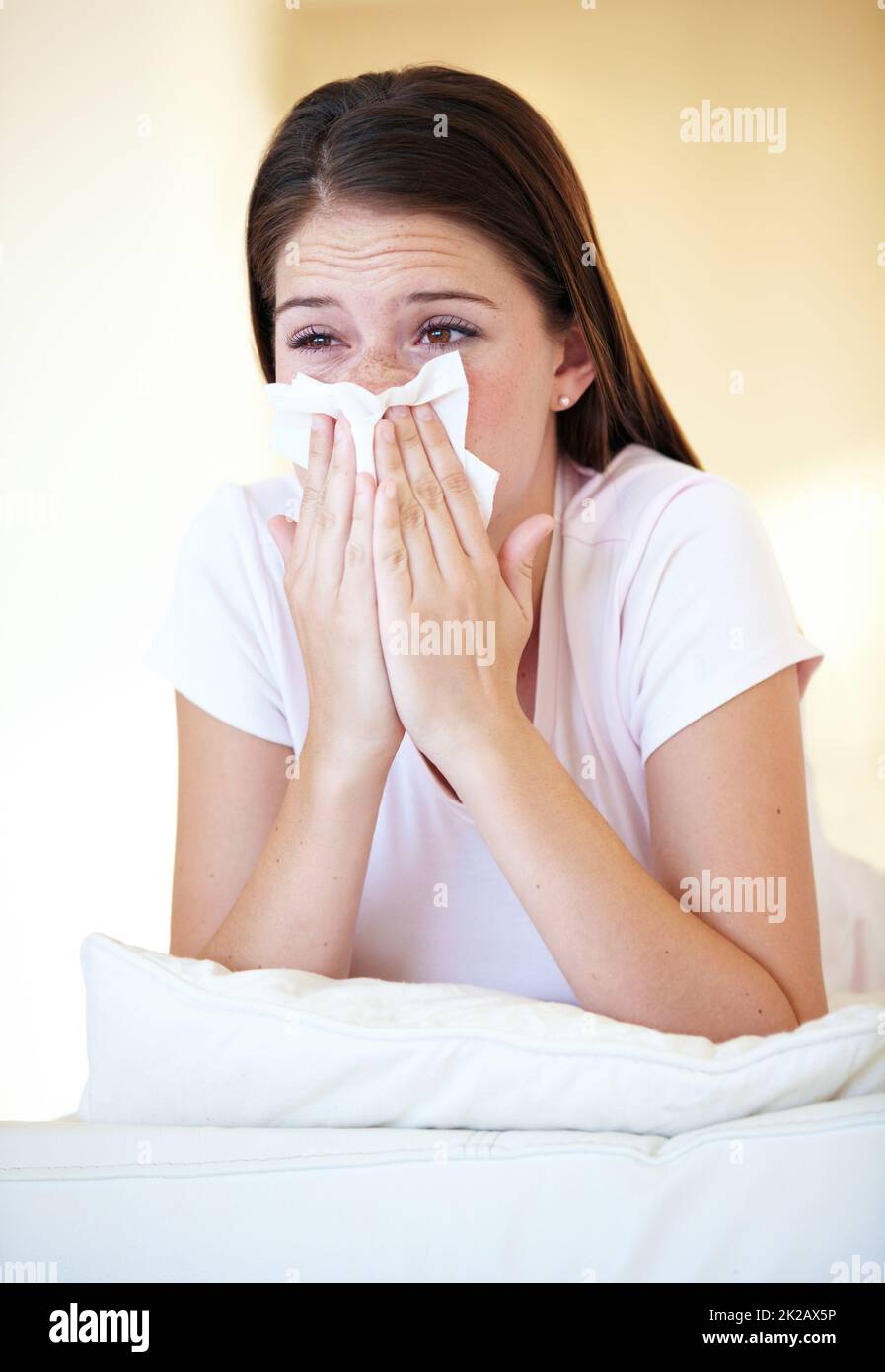 Lady holding a broken heart hi-res stock photography and images - Alamy
