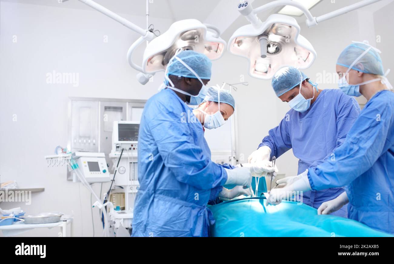 Operating theatre hi-res stock photography and images - Alamy