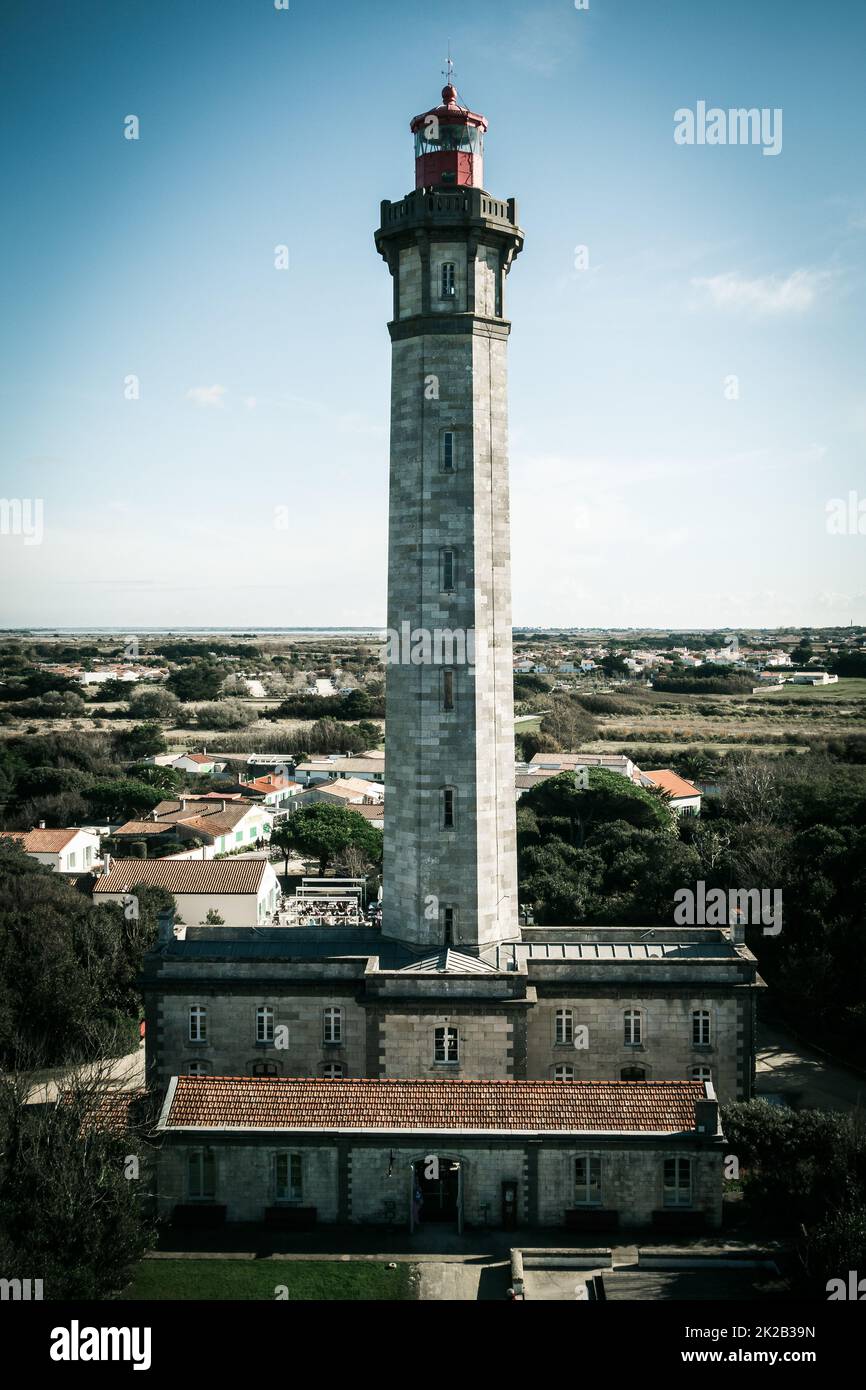 Phare des baleines lighthouse in hi-res stock photography and images ...