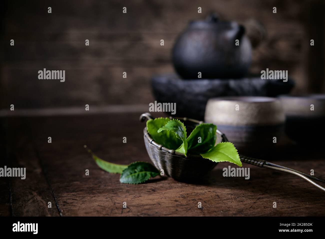 Old fashioned tea set hi-res stock photography and images - Alamy