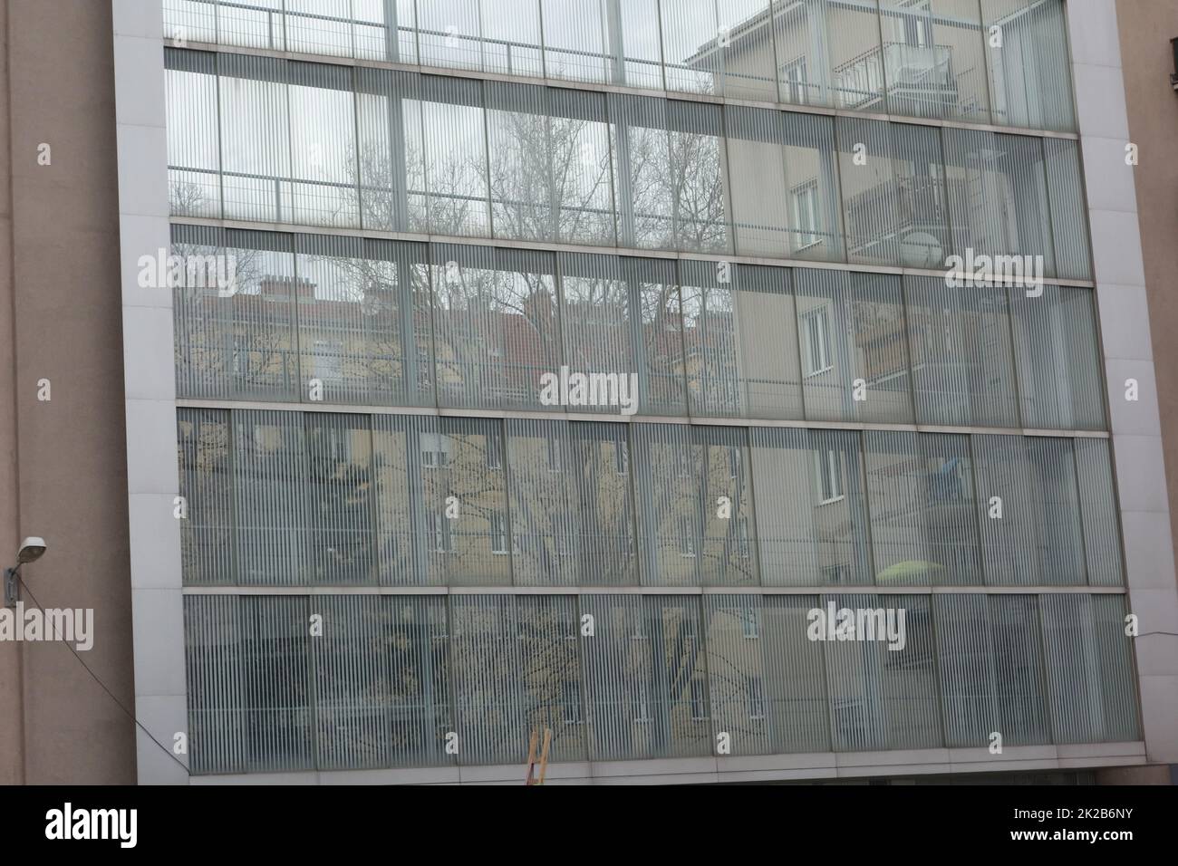 Glass facade facades hi-res stock photography and images - Alamy