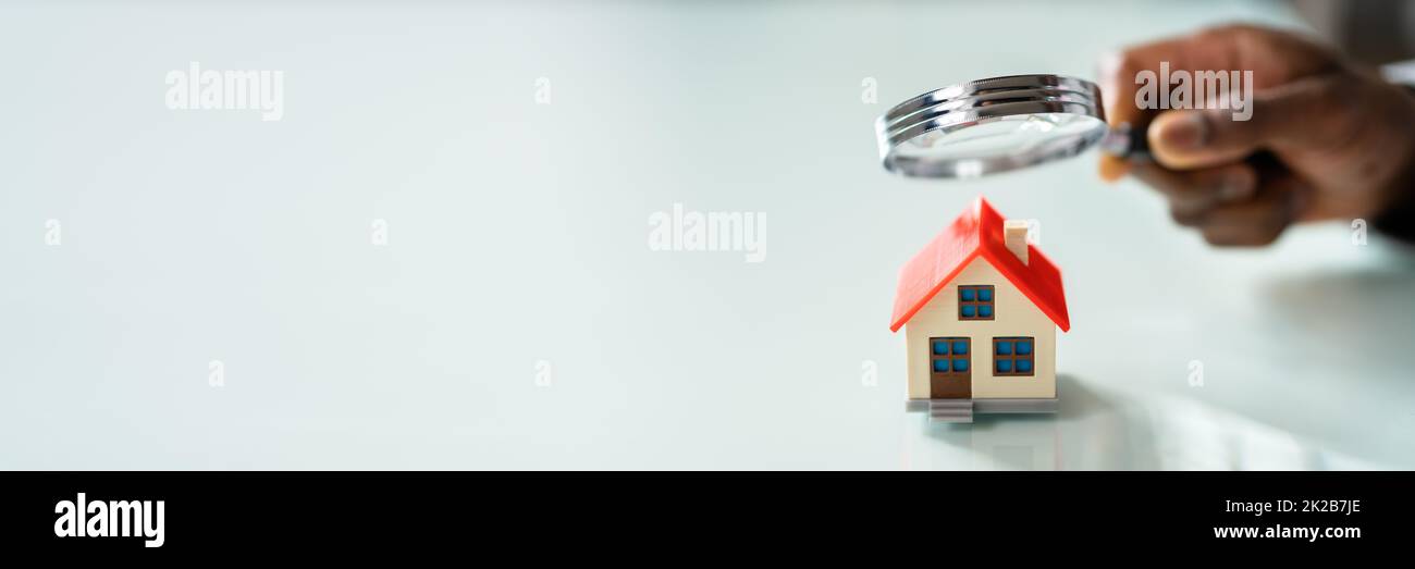 Real Estate House Inspector Checking Property Stock Photo - Alamy