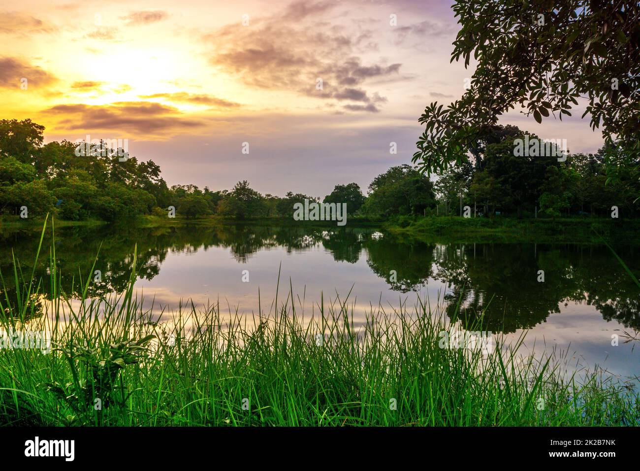 Time lapse sunset scenic clouds hi-res stock photography and images - Alamy
