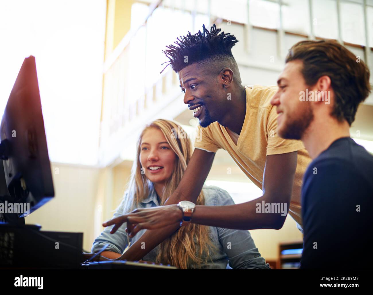 Students working computer library hi-res stock photography and images ...