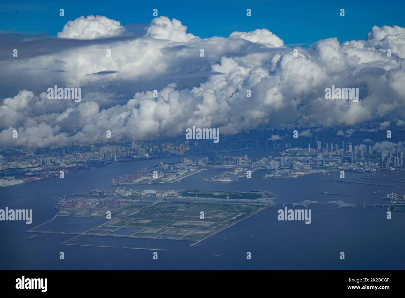 Tokyo from the sky hi-res stock photography and images - Alamy