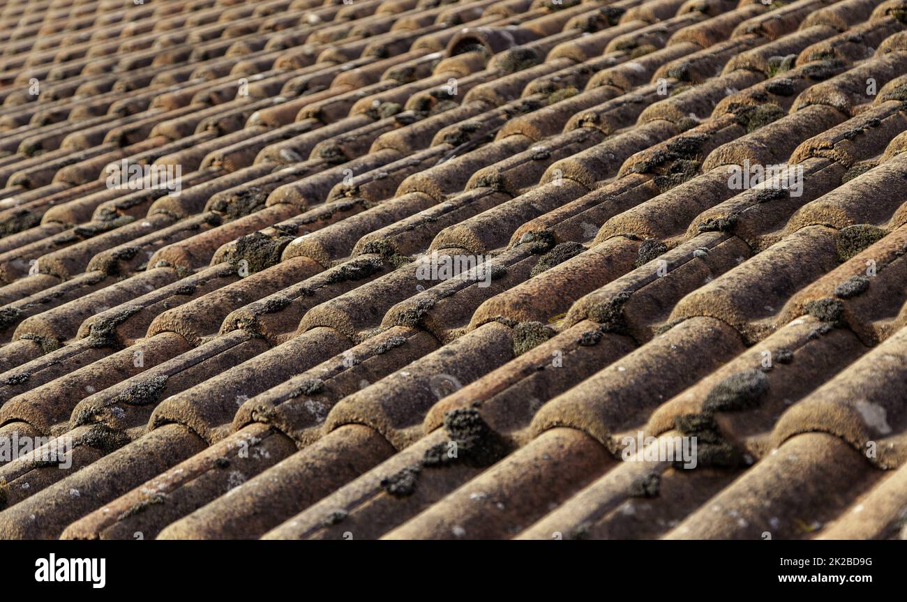 Roof top ceramic tiles hi-res stock photography and images - Alamy