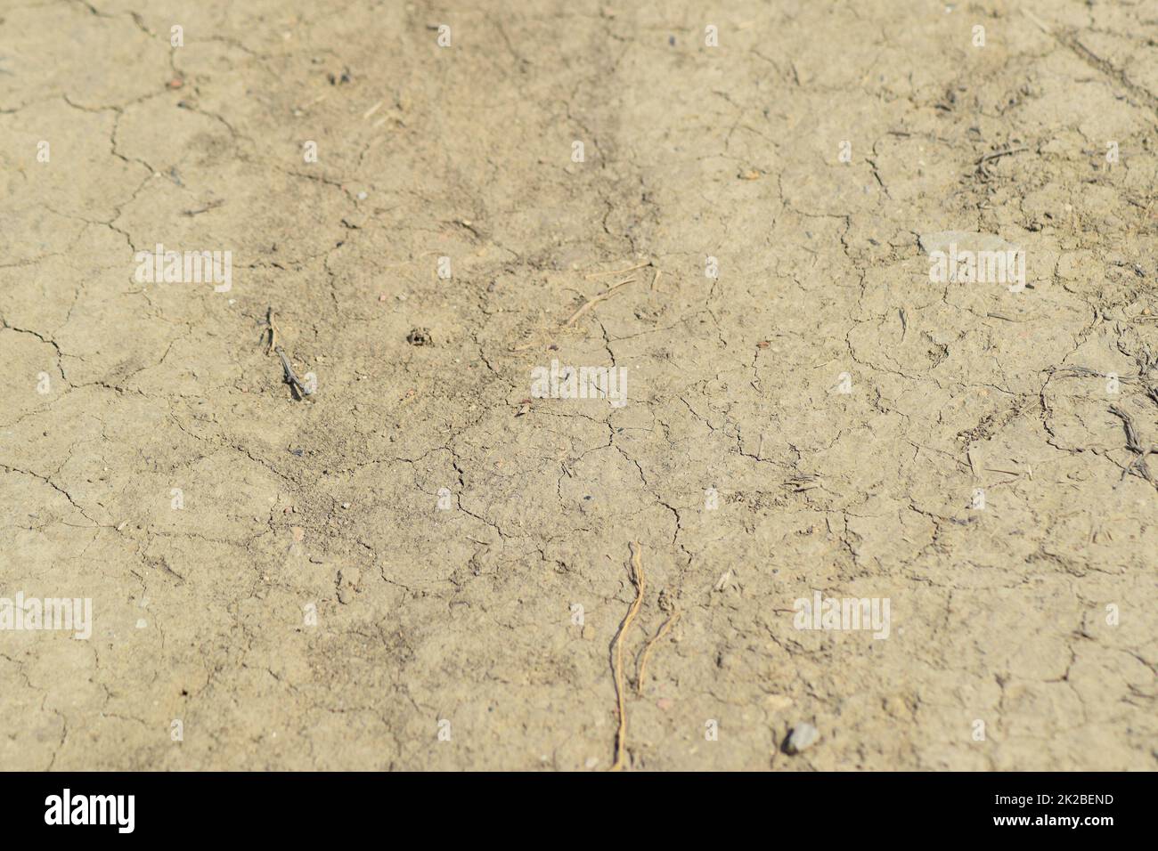 Dry road surface hi-res stock photography and images - Alamy
