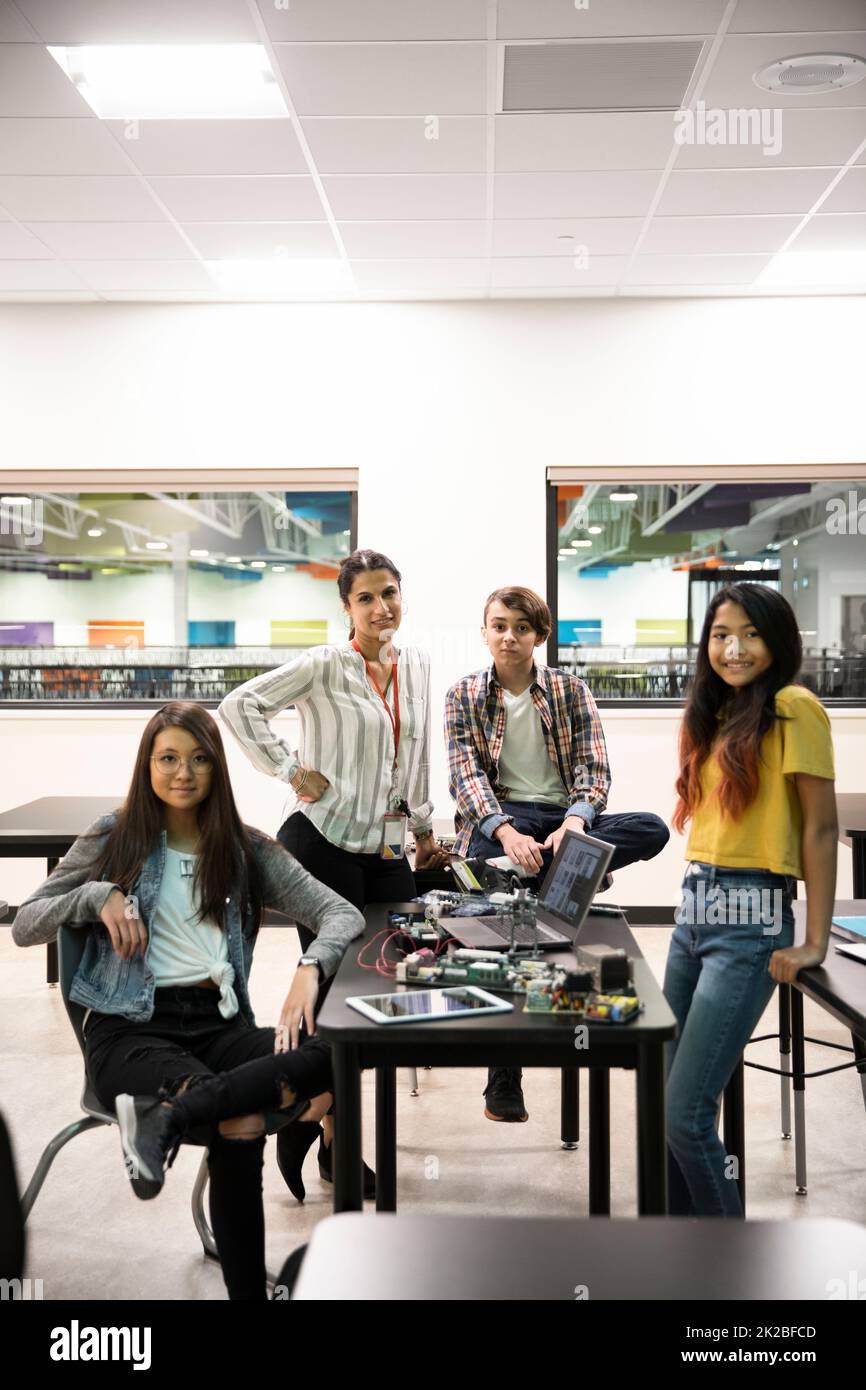 Class students student teacher hi-res stock photography and images - Alamy