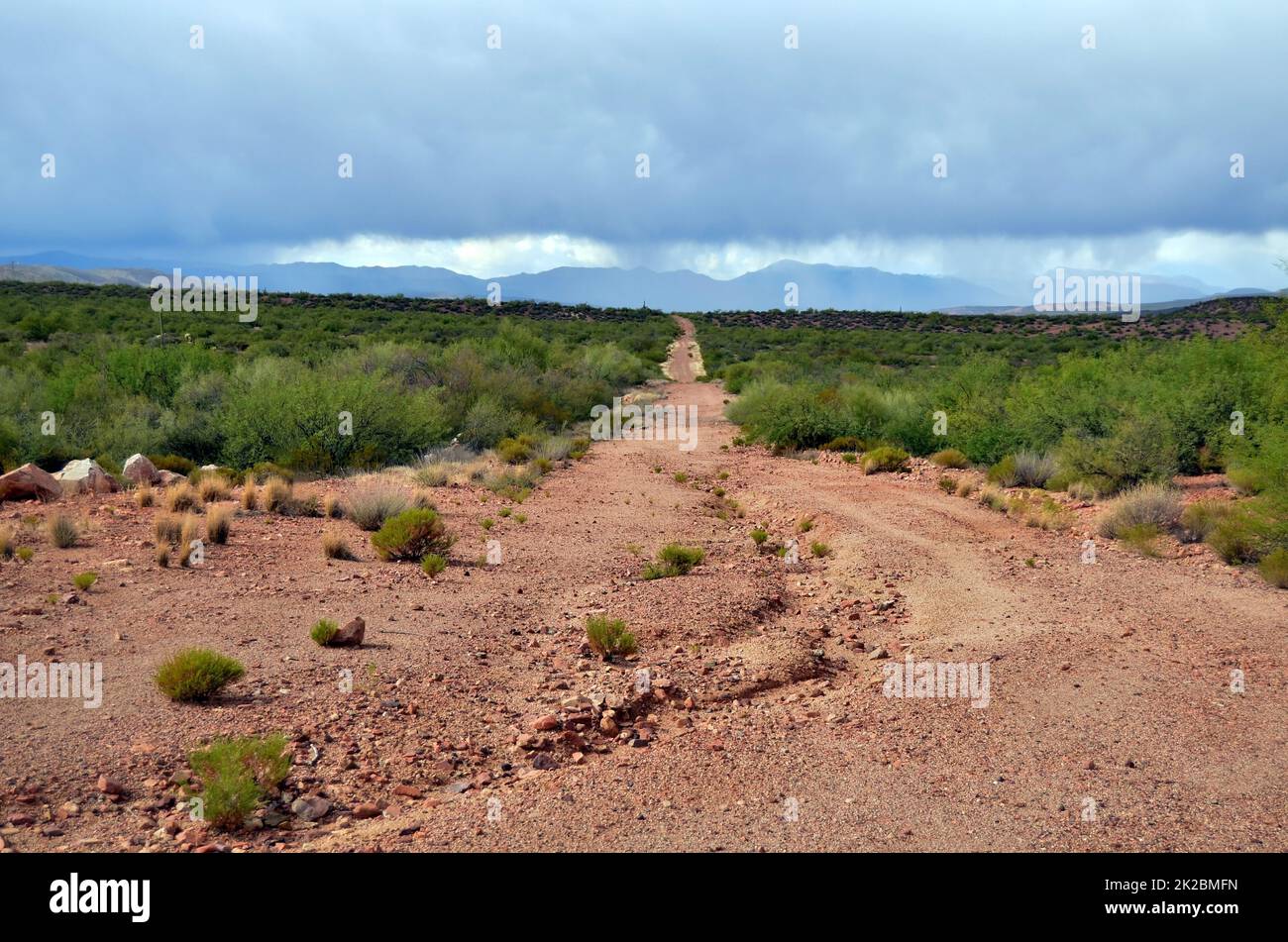 Road clouds arizona hi-res stock photography and images - Alamy