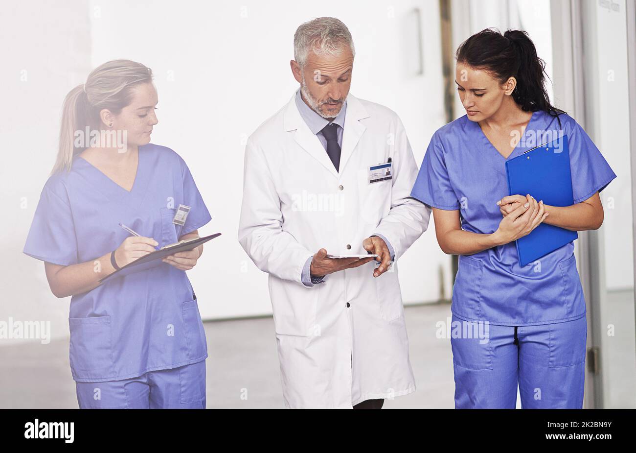 Male interns hi-res stock photography and images - Alamy