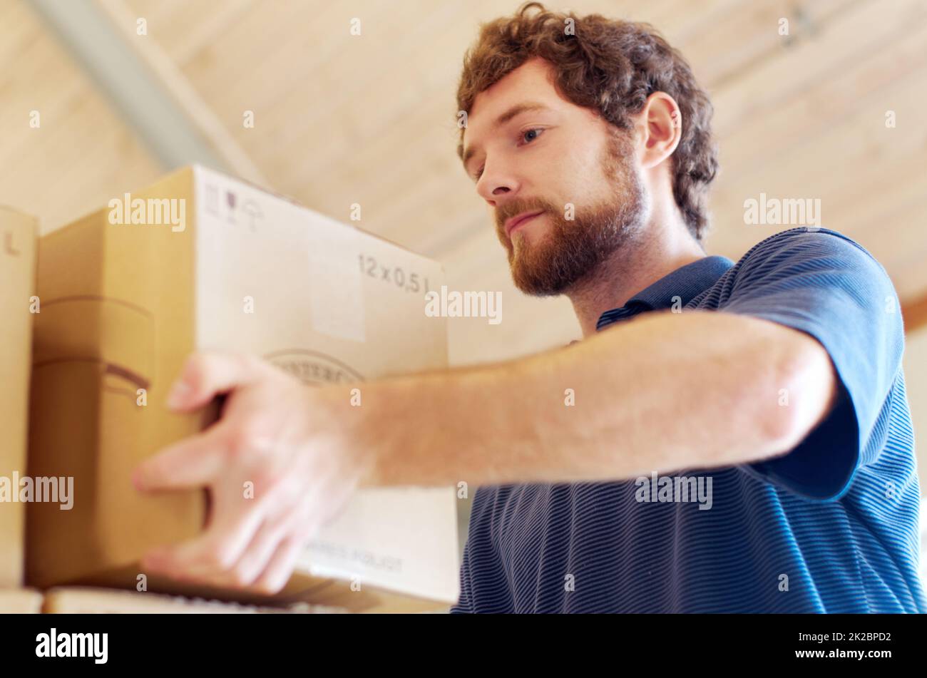 Stacking boxes hi-res stock photography and images - Alamy