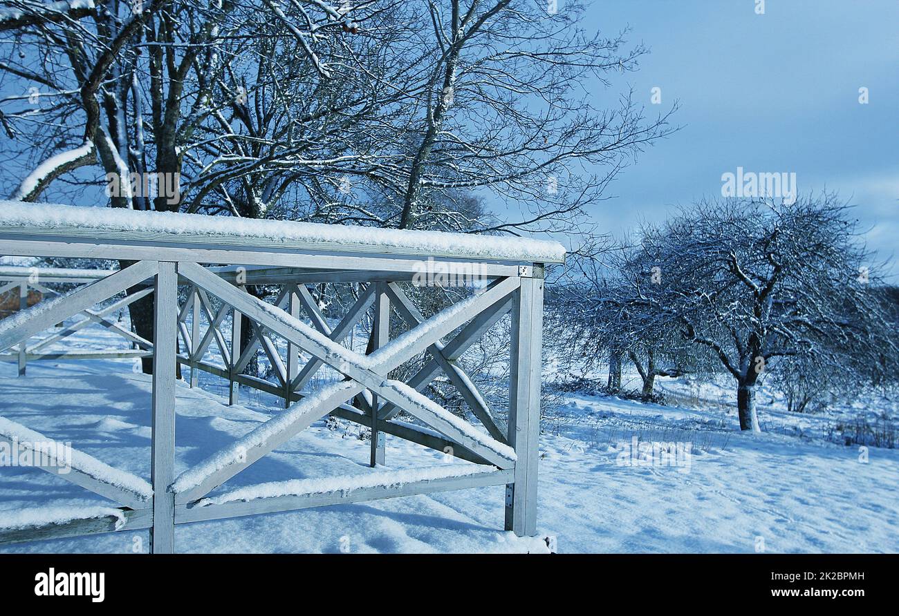 Winter landscape fence hi-res stock photography and images - Alamy