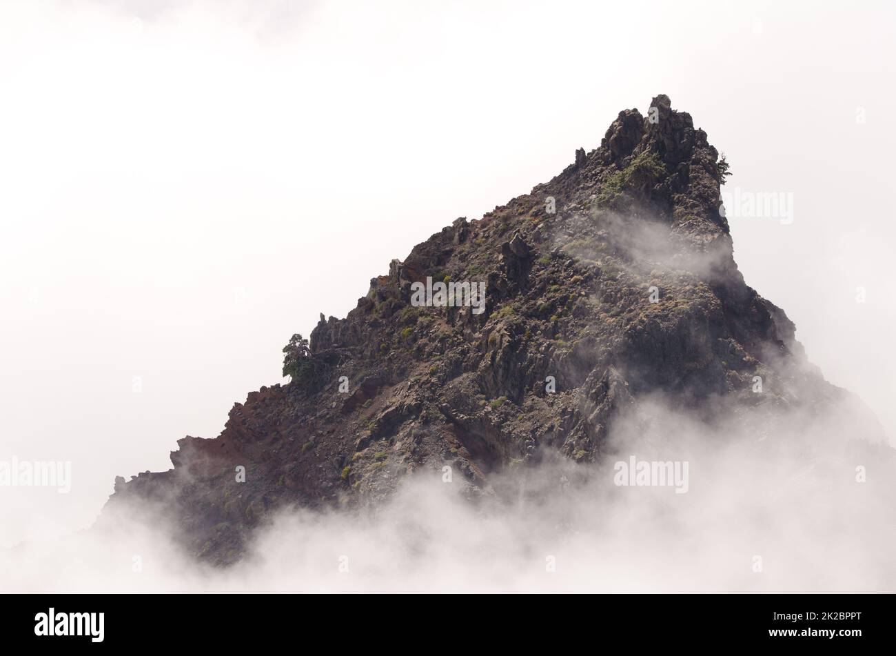 Cliff fog hi-res stock photography and images - Alamy