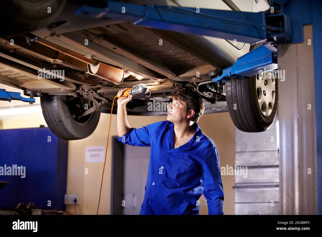 Male mechanic hi-res stock photography and images - Alamy