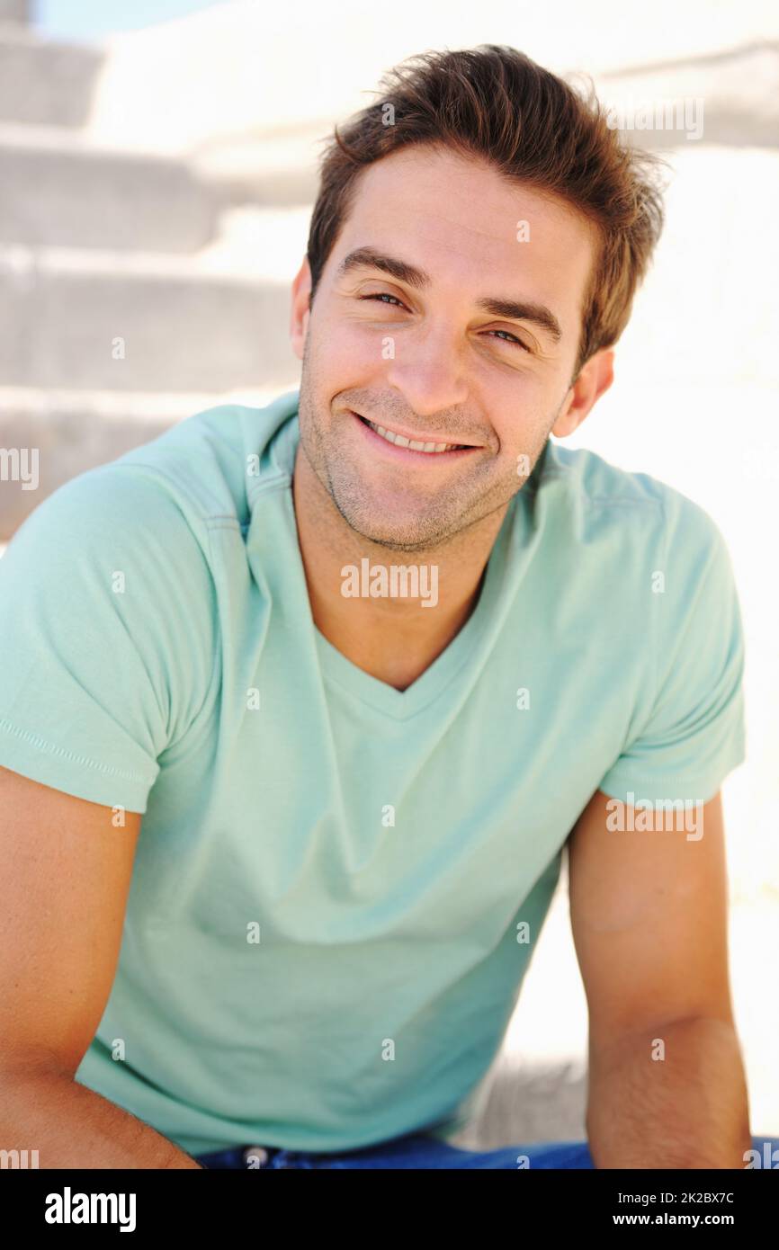 Man laid back relaxing hi-res stock photography and images - Alamy