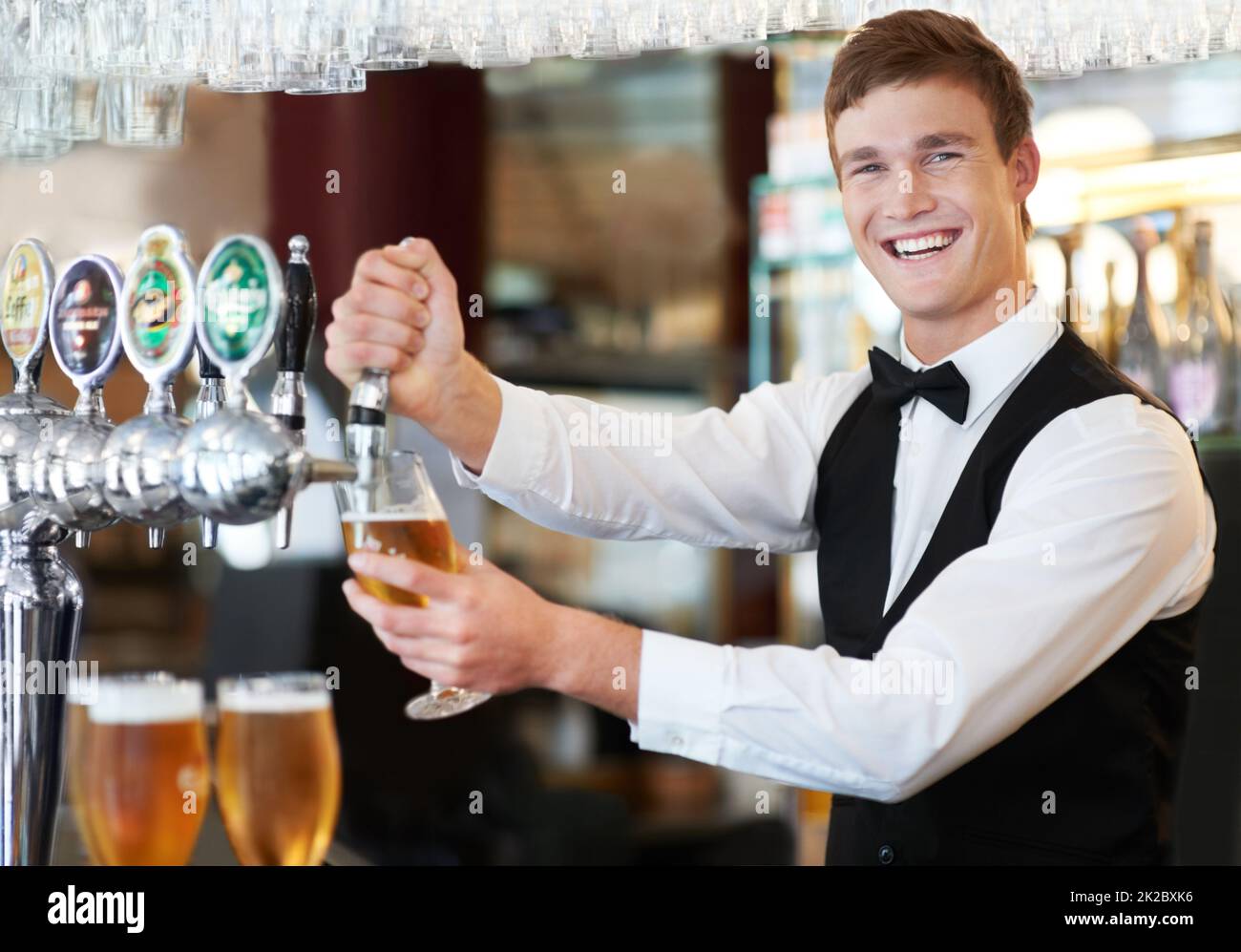 Bartender preparing drink hi-res stock photography and images - Alamy