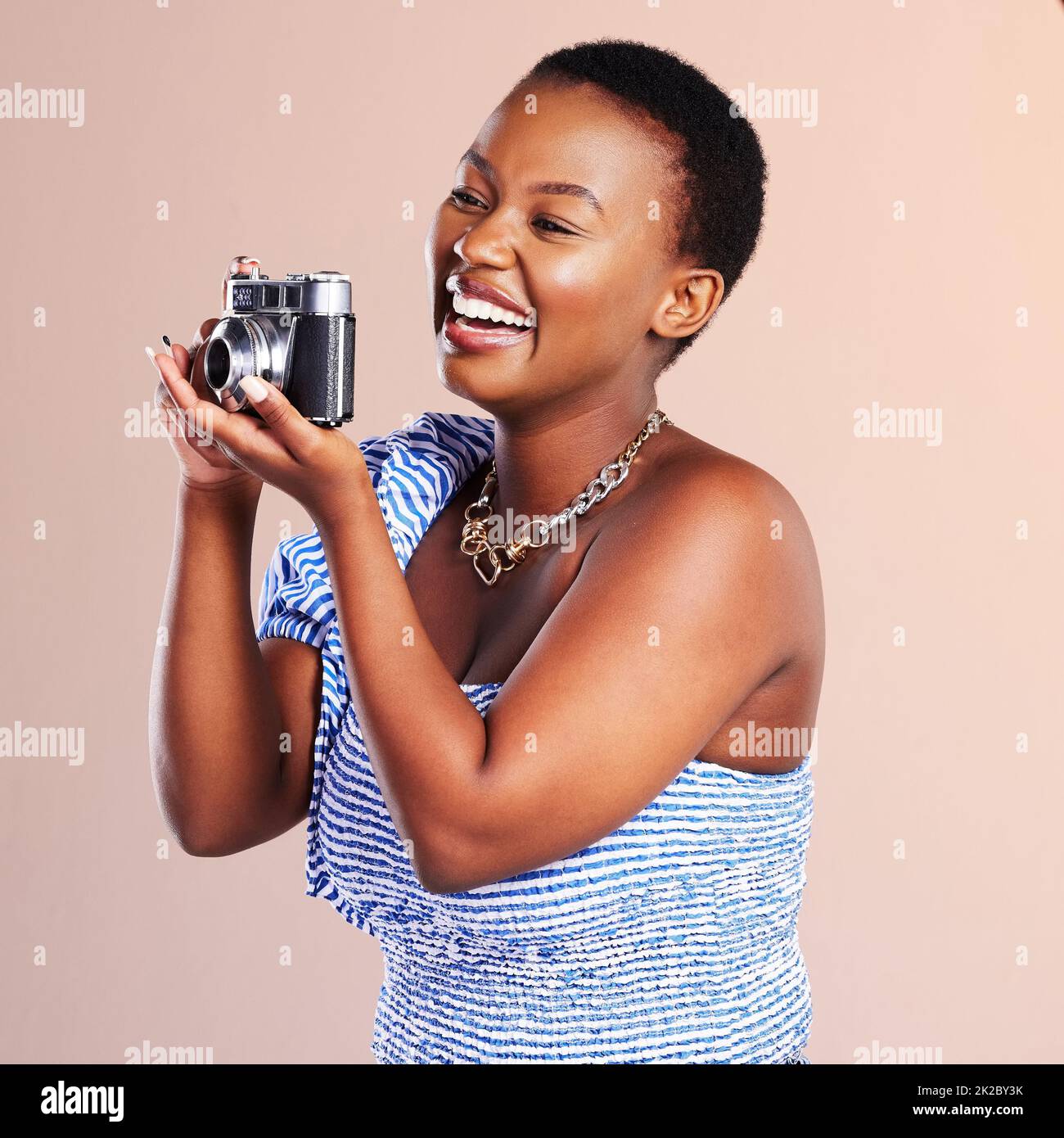 Oink camera hi-res stock photography and images - Alamy